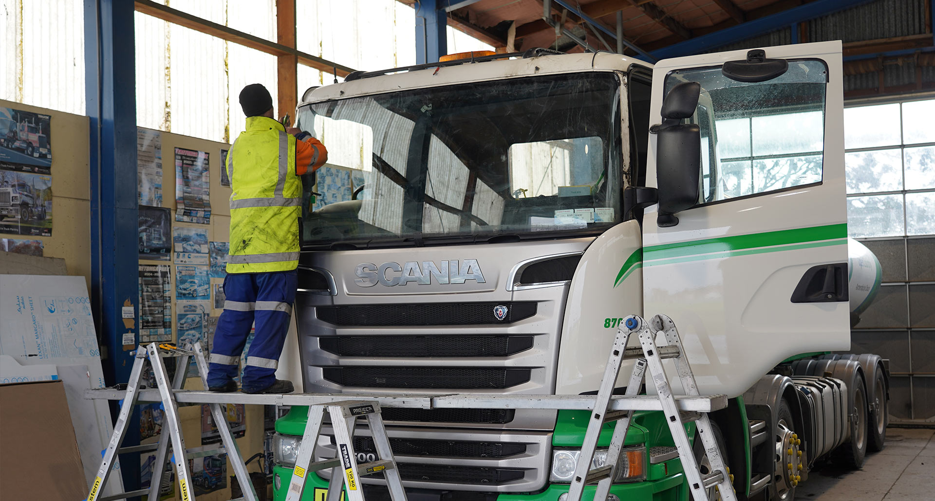 Commercial | Auto Windscreen Replacements Ltd